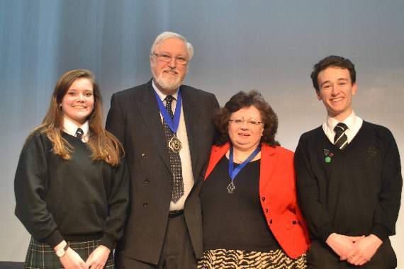 Weydon opens new theatre | farnhamherald.com