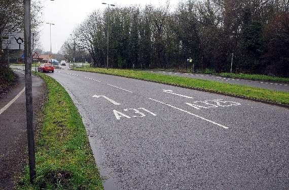 New roundabout lane markings cause chaos | farnhamherald.com