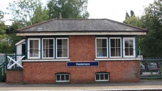 Signal box worth saving, says railway history expert | farnhamherald.com