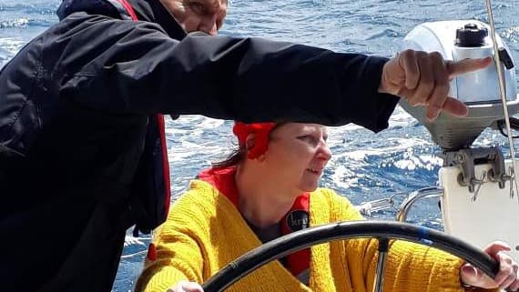 Annette swaps her wheelchair for sailing boat | farnhamherald.com