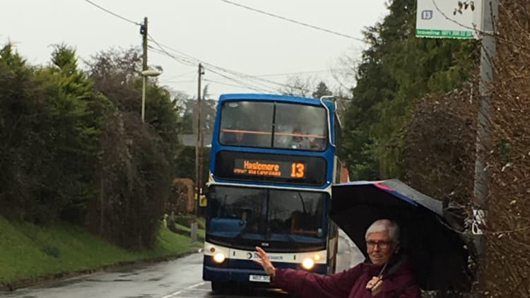 New bus route is launched | farnhamherald.com