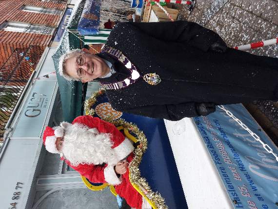 Haslemere town mayor gives praise to community heroes | farnhamherald.com