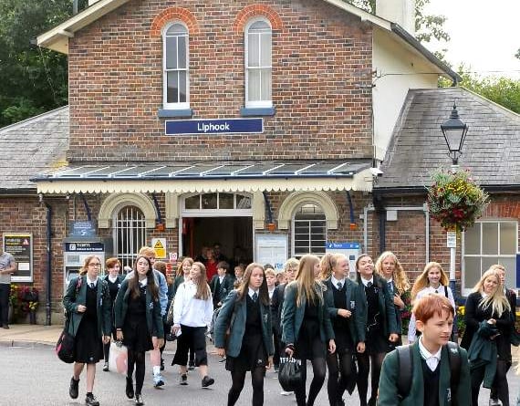 'Improvement notice' issued to SWR for access at Liphook station ...