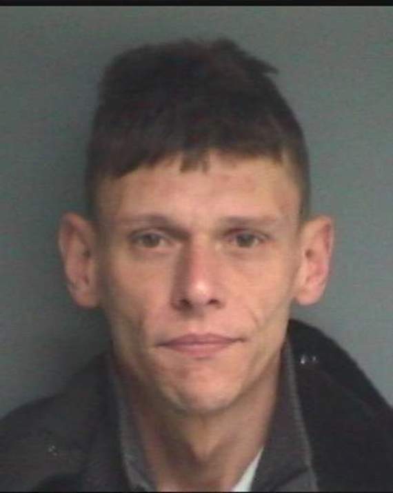 Liphook man wanted by police in connection with three burglaries ...