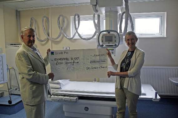 New x-ray machine unveiled at South Hams Hospital | southhams-today.co.uk