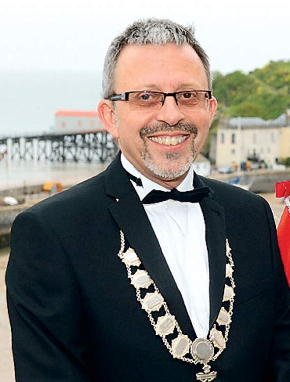 'Rainy' end to Mayor's reign in office | tenby-today.co.uk
