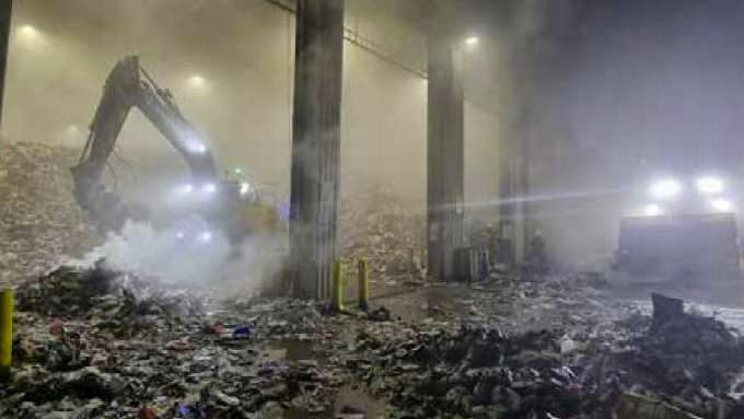 Fire rips through 200 tons of waste at recycling centre | farnhamherald.com