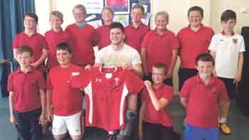 Special visitor at Narberth School | tenby-today.co.uk