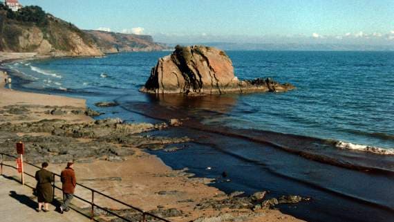 A black day for Pembrokeshire - Sea Empress oil disaster recalled 25 ...