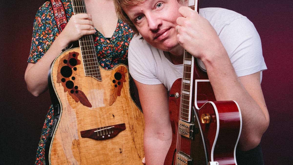 Suffolk folklore from roots duo in Grayshott | farnhamherald.com