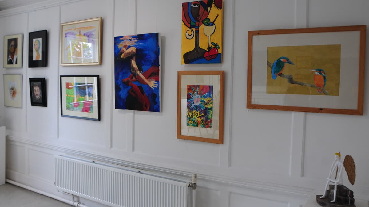 Art therapy charity opens the doors to Farnham studio where King ...