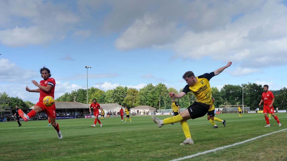 Buckland Athletic vs Frome Town – in pictures | middevonadvertiser.co.uk