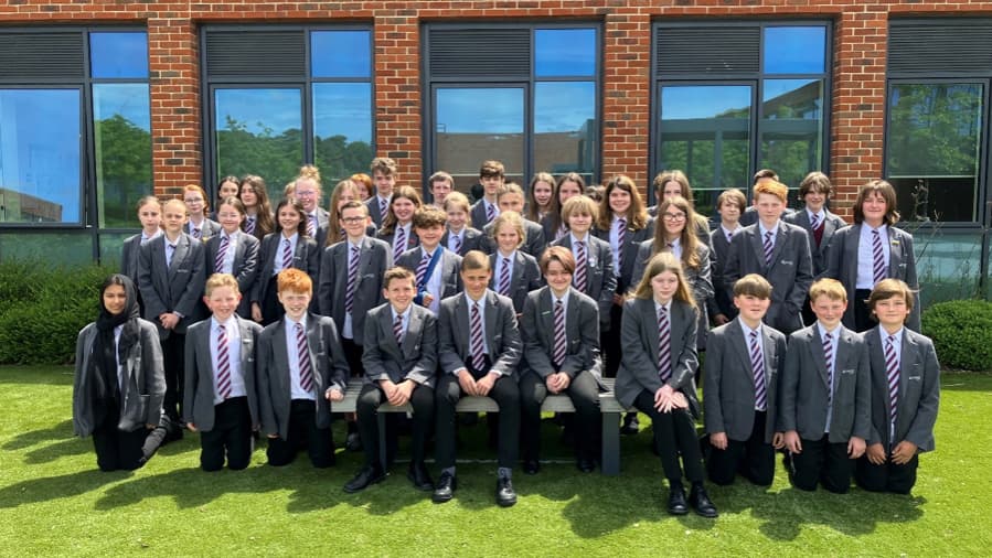 Oakmoor School pupils impress in junior mathematics challenge ...