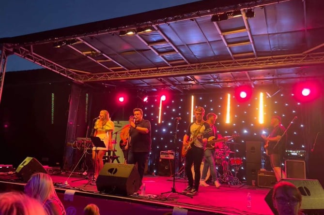 Crowds flock to Cinderford annual festival | theforestreview.co.uk