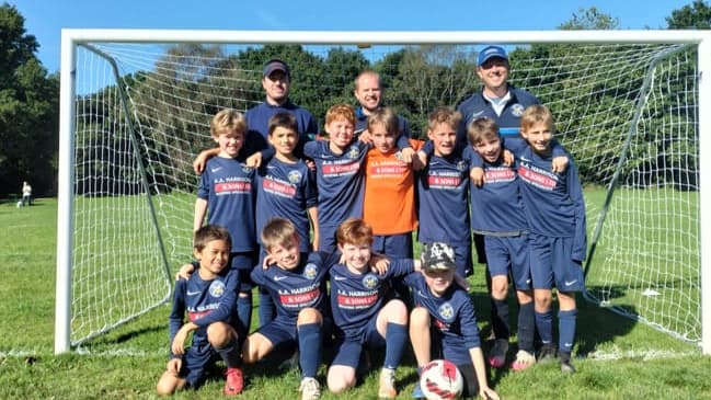 Haslemere Town Huskies beat Alton Red Sharks 3-2 in new kit ...