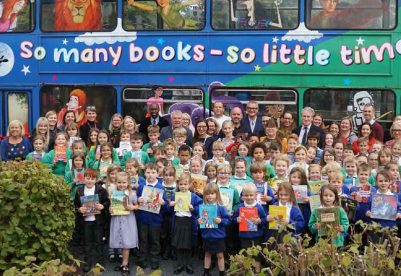 Liphook Junior School opens Liphook Express reading bus | farnhamherald.com
