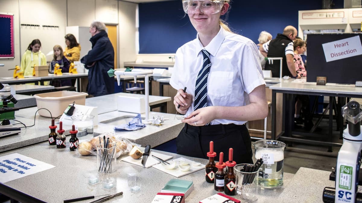 Ysgol Greenhill, Tenby holds Open Evening attended by over 400 ...