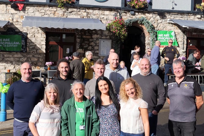 Rugby legends 'Bake Off' and support pub coffee morning, helping raise ...