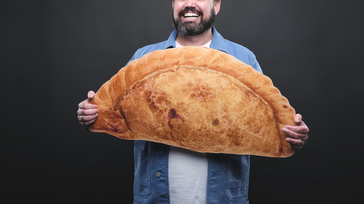 Charlie Baker bringing countryside comedy to Phoenix Theatre in Bordon ...