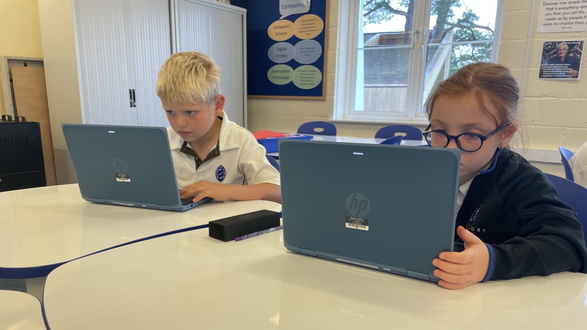 Microsoft award win for Amesbury School in Hindhead | farnhamherald.com