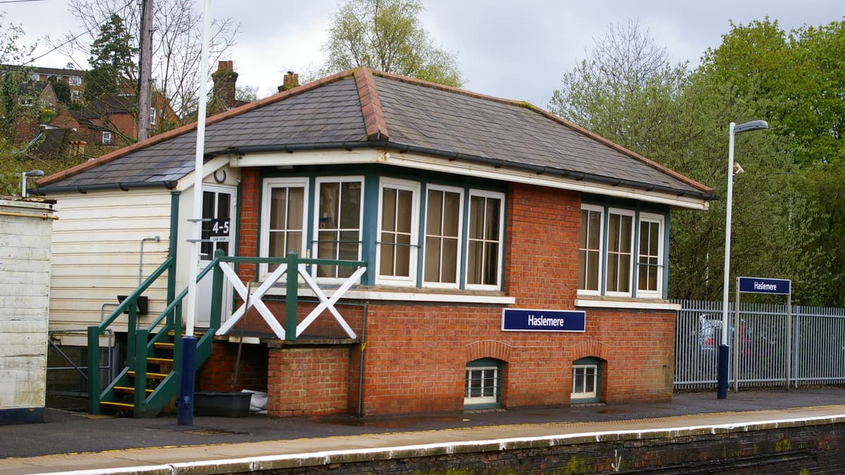 Could you help save Haslemere station’s historic 128-year old signal ...