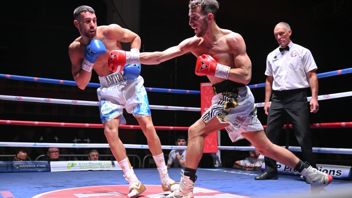Rennie eyeing up boxing title fight this summer | iomtoday.co.im