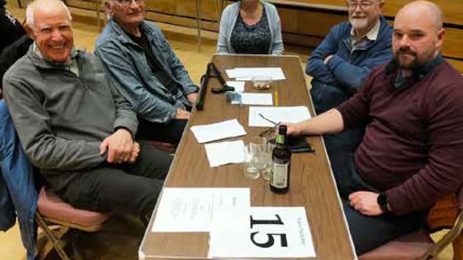 Petersfield mayor's fundraising quiz night is a huge success ...