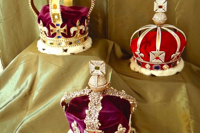 Craftsman's replica Royal crowns feature in prominent exhibition ...