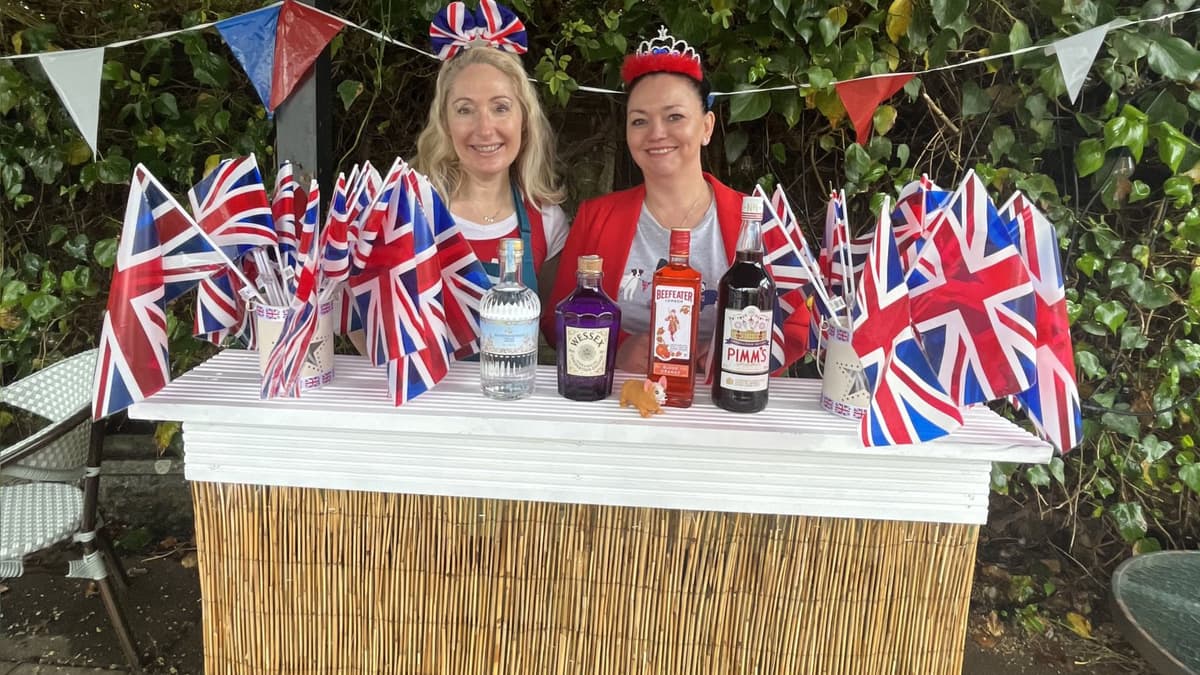 New owners and name for popular Liphook cafe | farnhamherald.com