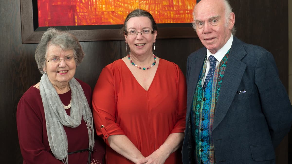 Tributes pour in for Woking Snooker Centre founder Bob Mason, who had ...