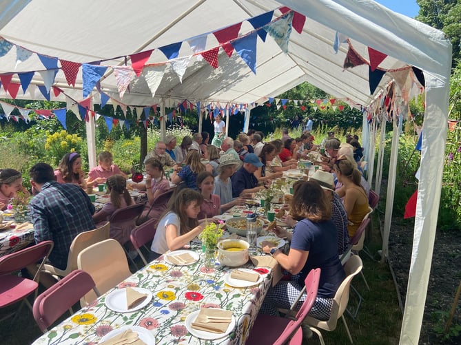Video: Comedian and Dr Who actor John Bishop jokes Farnham lunch was ...