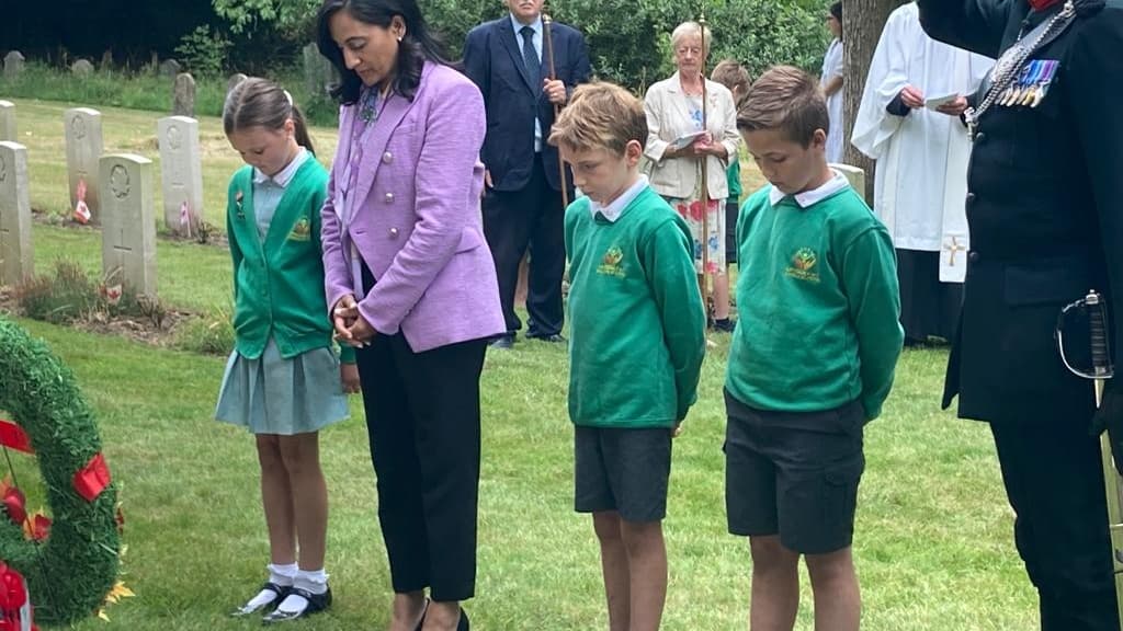 Liphook school joined by Canadian defence minister to commemorate ...