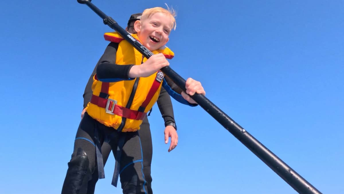 Dexter's taking on an extraordinary paddleboarding feat for The Azaylia ...