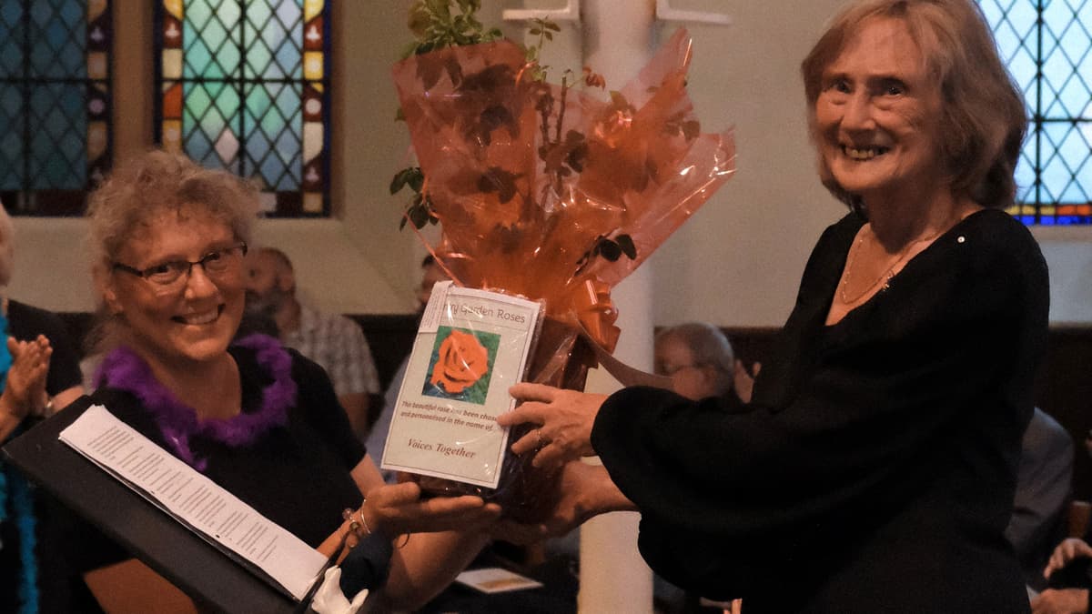 Valerie Hoppé retires from Farnham Voices Together Community Choir ...