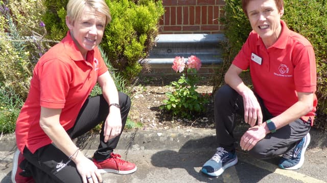 Soldridge man donates £500 to Cardiac Rehab Centre in Alton ...