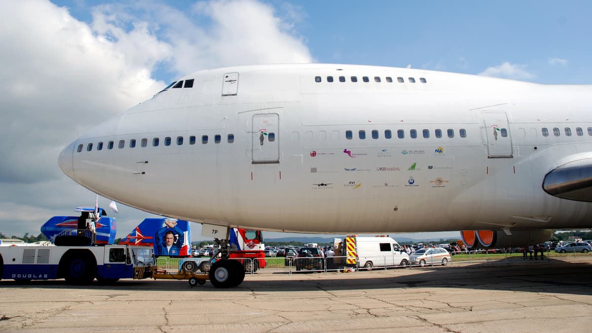 Mile-high murder: Board a real Boeing 747 for a 'whodunit' like no ...