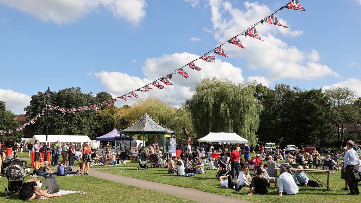 New community cafe and toilets planned at Farnham's Gostrey Meadow ...