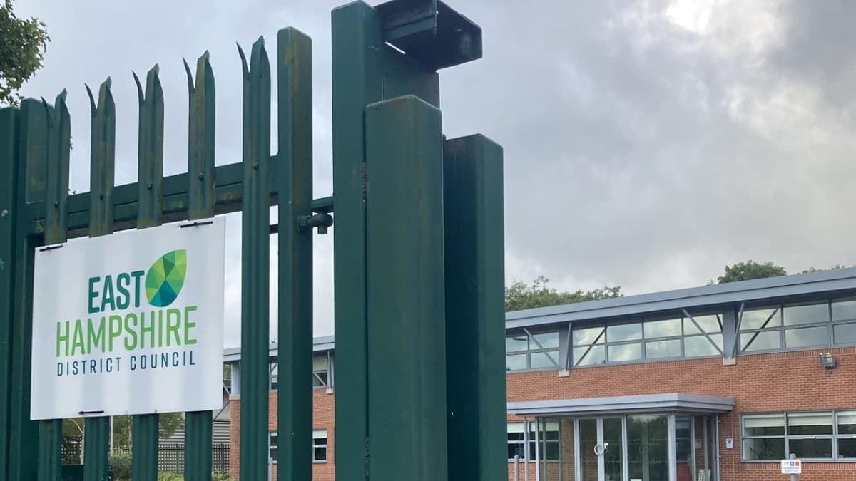 Relocation short-lived for EHDC staff | farnhamherald.com