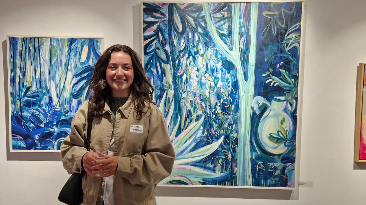 Farnham's New Ashgate Gallery hosts Surrey Artist of the Year contest ...