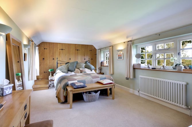 Farnham Victorian cottage for sale is "truly stunning" with countryside ...