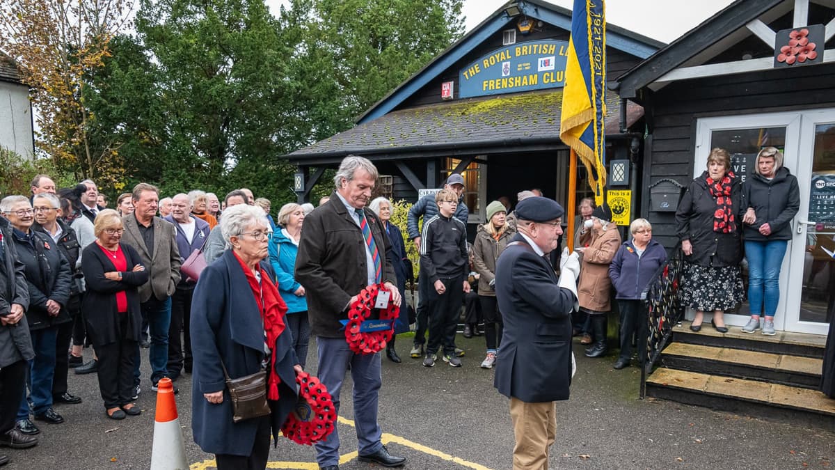 Gallery: Incredible photos show hidden details of Remembrance Sunday in ...
