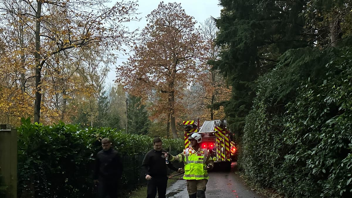 As it happened: Multiple fire engines tackle house fire in Lower Bourne ...