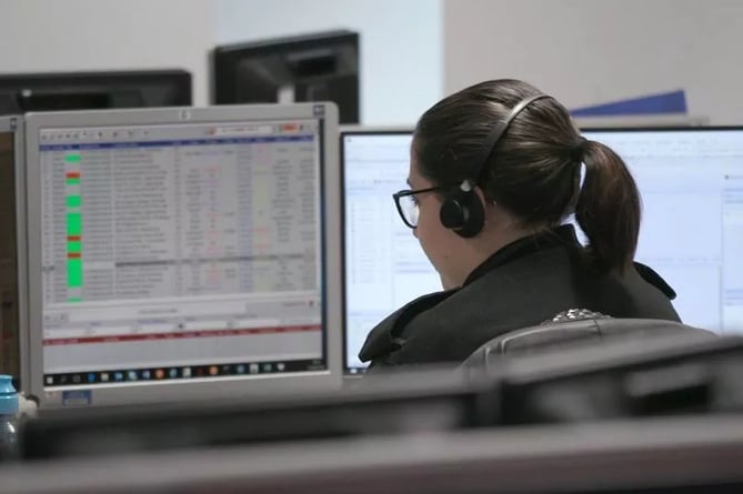 Surrey Police records best ever 999 and 101 call answering times in ...