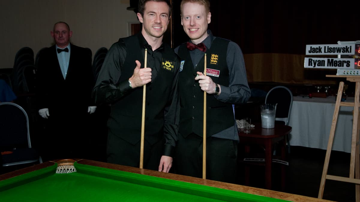 SNOOKER: Leaders held while Mears and Alton hotshot get highest breaks ...