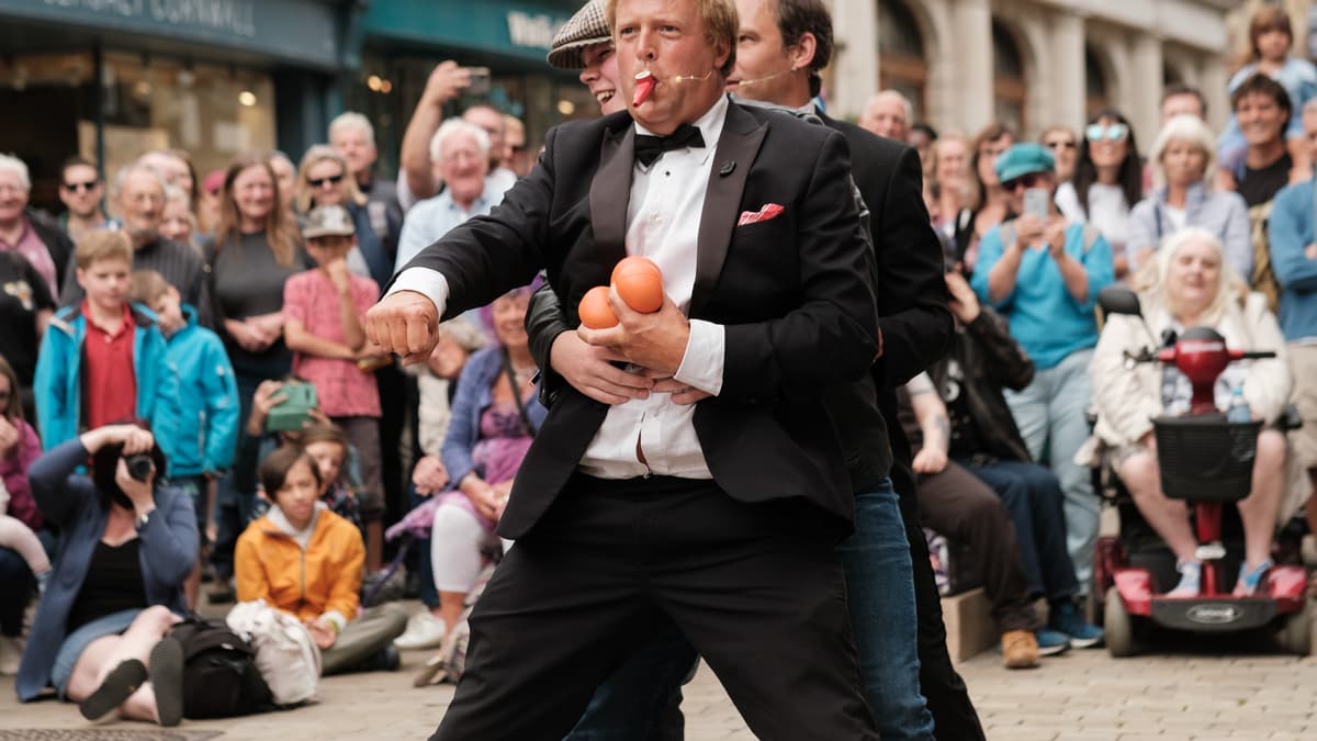 Winchester Hat Fair comes indoors for winter cabaret | farnhamherald.com