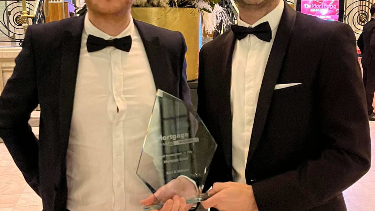 Kerr & Watson wins Best Newcomer in the Mortgage Space award ...