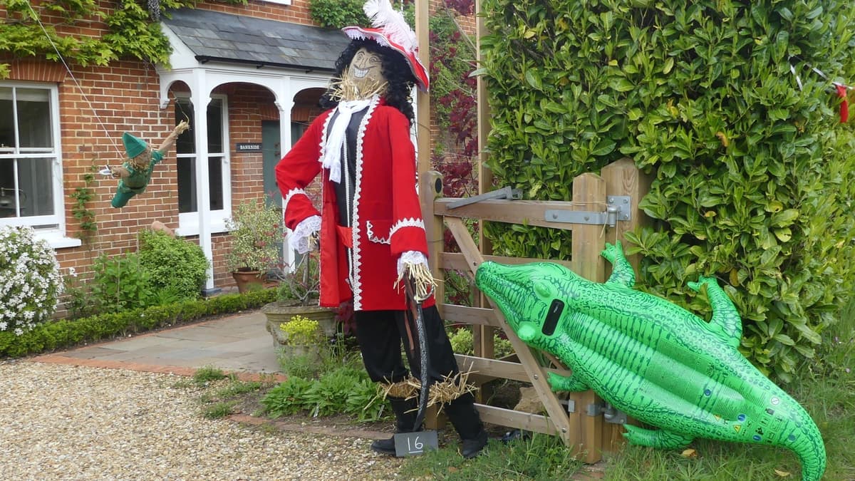 Scarecrow festival returns after six years | farnhamherald.com