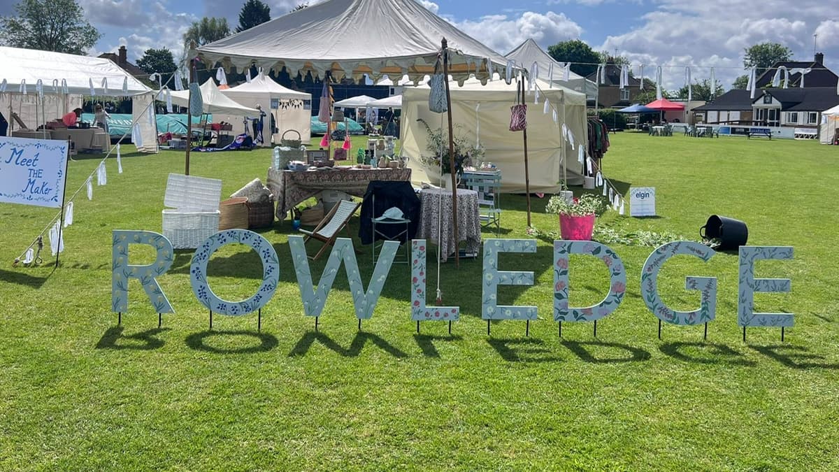 Great turn out for village fayre | farnhamherald.com