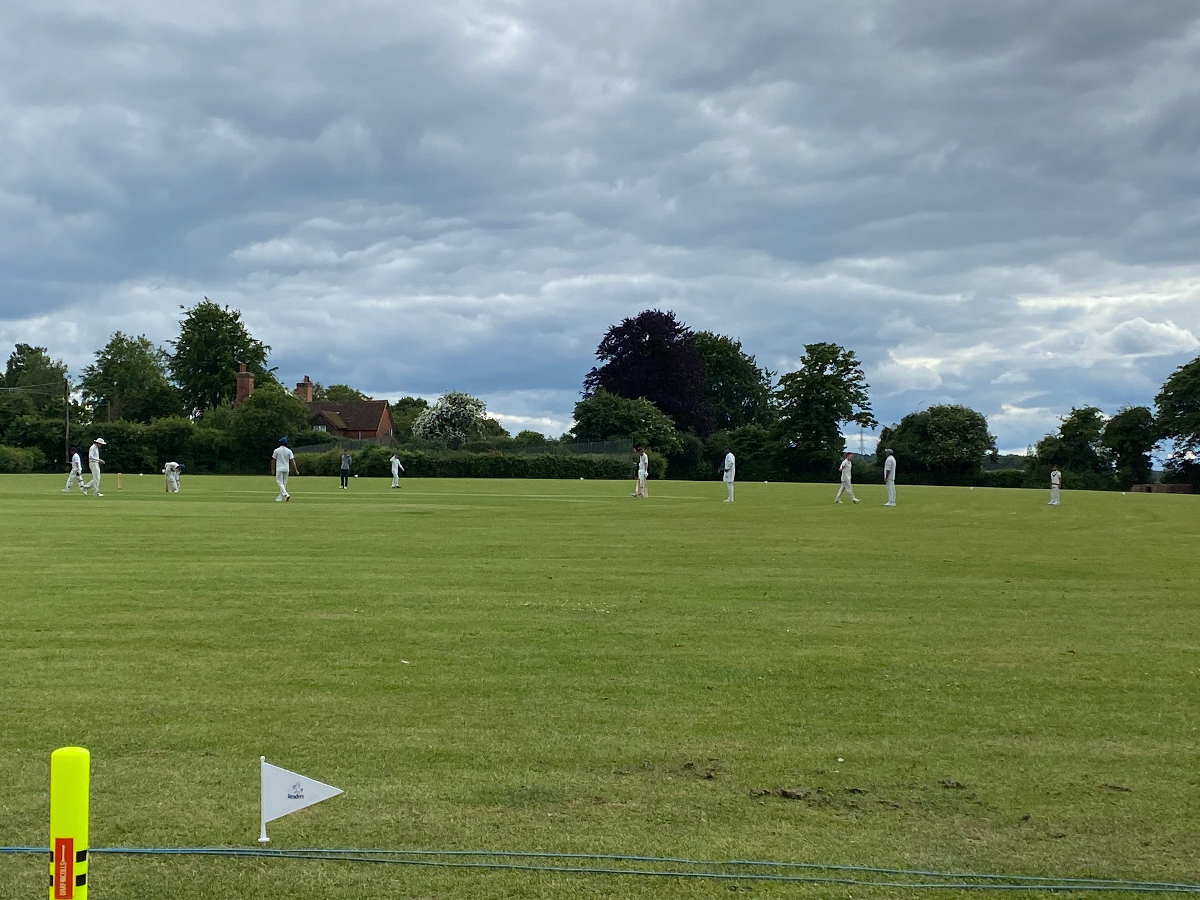 Farnham earn draw as second and third teams pick up big wins ...