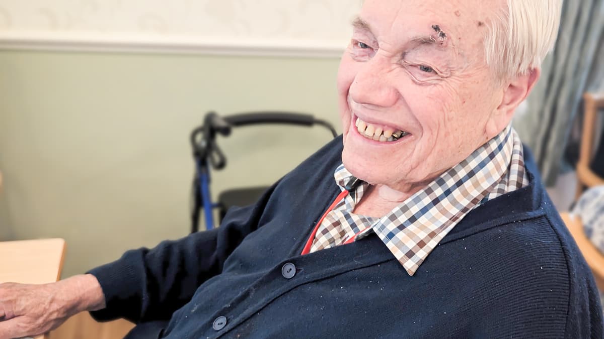 Laughter at The Lawn as resident comic delights on International Joke ...